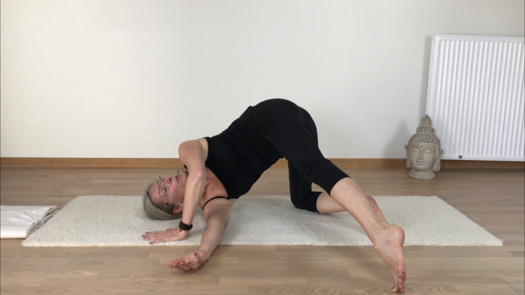 ROLLING PANDA | YOGA by SANNA